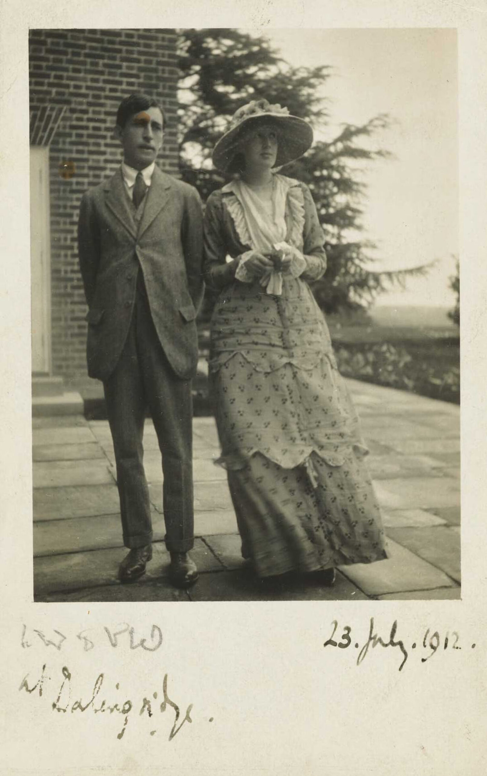Leonard & Virginia Woolf Tea - The Polizzi Collection